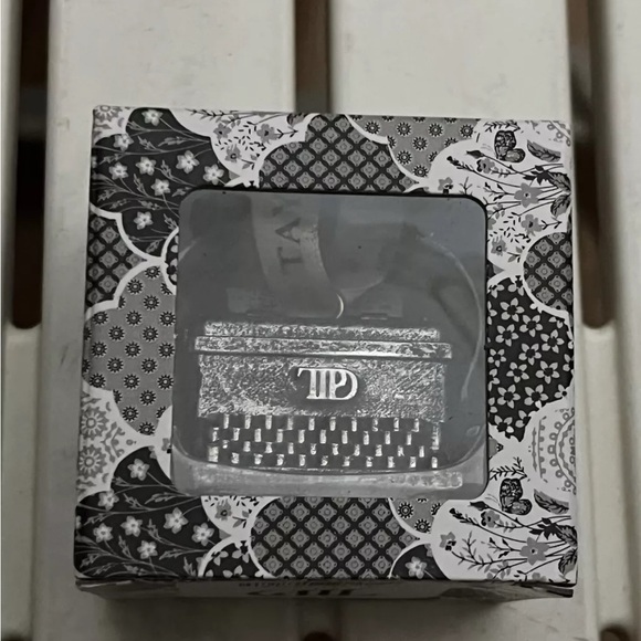 Taylor Swift | Holiday | New Taylor Swift Ttpd Typewriter Ornament ...